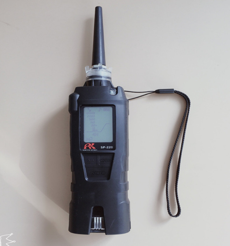 Riken Keiki เครื่องตรวจสอบการรั่วไหลของแก๊สแบบพกพา SP-220 Series ...